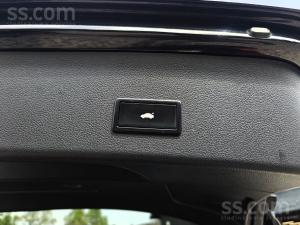 Black Audi A4 2011 in Riga, with an engine capacity of 2.00 L and mileage of 238 thousand km for 8900 €, photo 22 on AUTOMOTO.COM.LV