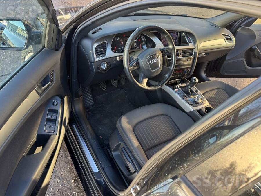 Melns Audi A4 2011 Rīga, ar dzinēja tilpumu 2.00 L un nobraukumu 215 tūkst. km par 6750 €, foto 22 vietnē AUTOMOTO.COM.LV
