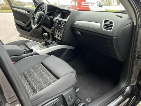 Black Audi A4 2011 in Jekabpils, with an engine capacity of 1.80 L and mileage of 321 thousand km for 6500 €, photo 9 on AUTOMOTO.COM.LV
