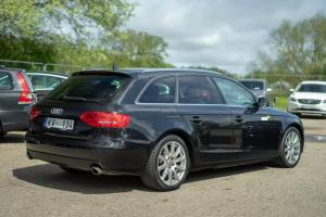 Black Audi A4 2011 in Liepaja, with an engine capacity of 2.70 L and mileage of 336 thousand km for 6900 €, photo 5 on AUTOMOTO.COM.LV