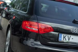 Black Audi A4 2011 in Liepaja, with an engine capacity of 2.70 L and mileage of 336 thousand km for 6900 €, photo 9 on AUTOMOTO.COM.LV
