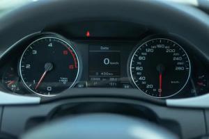 Black Audi A4 2011 in Liepaja, with an engine capacity of 2.70 L and mileage of 336 thousand km for 6900 €, photo 20 on AUTOMOTO.COM.LV