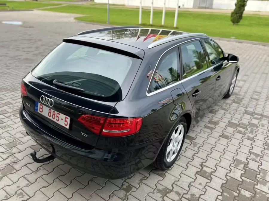 Black Audi A4 2011 in Jekabpils, with an engine capacity of 2.00 L and mileage of 282 thousand km for 6890 €, photo 8 on AUTOMOTO.COM.LV