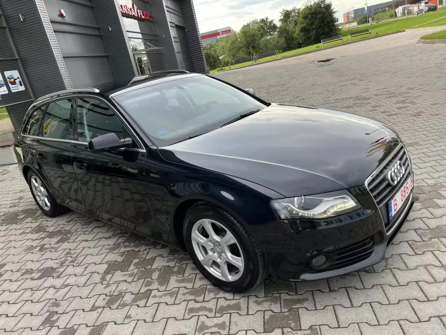 Black Audi A4 2011 in Jekabpils, with an engine capacity of 2.00 L and mileage of 282 thousand km for 6890 €, photo 13 on AUTOMOTO.COM.LV