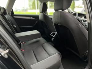 Black Audi A4 2011 in Jekabpils, with an engine capacity of 2.00 L and mileage of 282 thousand km for 6890 €, photo 16 on AUTOMOTO.COM.LV