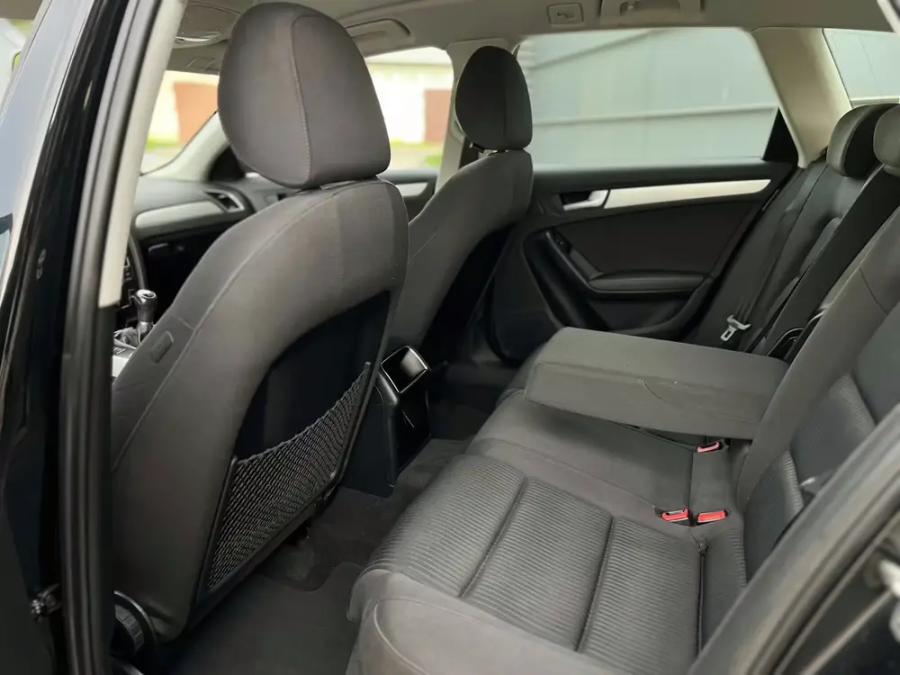 Black Audi A4 2011 in Jekabpils, with an engine capacity of 2.00 L and mileage of 282 thousand km for 6890 €, photo 18 on AUTOMOTO.COM.LV