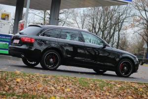 Black Audi A4 2011 in Riga, with an engine capacity of 2.70 L and mileage of 297 thousand km for 5390 €, photo 7 on AUTOMOTO.COM.LV