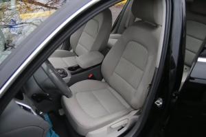 Black Audi A4 2011 in Riga, with an engine capacity of 2.70 L and mileage of 297 thousand km for 5390 €, photo 9 on AUTOMOTO.COM.LV