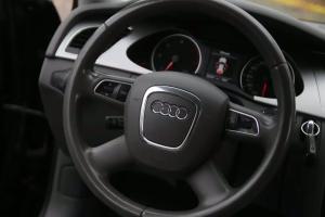 Black Audi A4 2011 in Riga, with an engine capacity of 2.70 L and mileage of 297 thousand km for 5390 €, photo 12 on AUTOMOTO.COM.LV