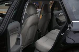 Black Audi A4 2011 in Riga, with an engine capacity of 2.70 L and mileage of 297 thousand km for 5390 €, photo 17 on AUTOMOTO.COM.LV