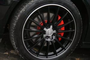Black Audi A4 2011 in Riga, with an engine capacity of 2.70 L and mileage of 297 thousand km for 5390 €, photo 22 on AUTOMOTO.COM.LV
