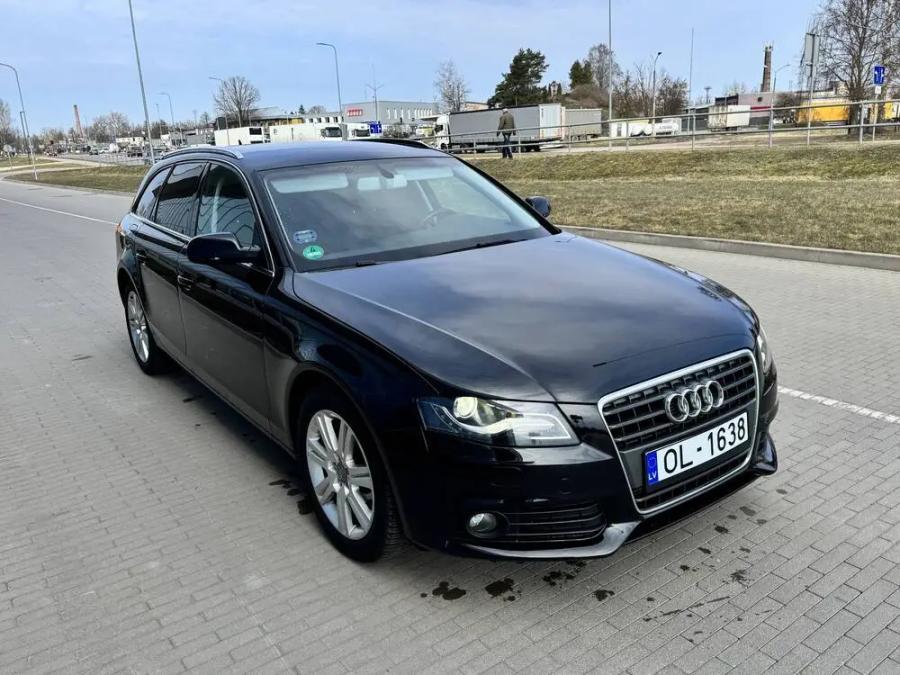 Black Audi A4 2011 in Rezekne, with an engine capacity of 2.00 L and mileage of 297 thousand km for 6700 €, photo 3 on AUTOMOTO.COM.LV
