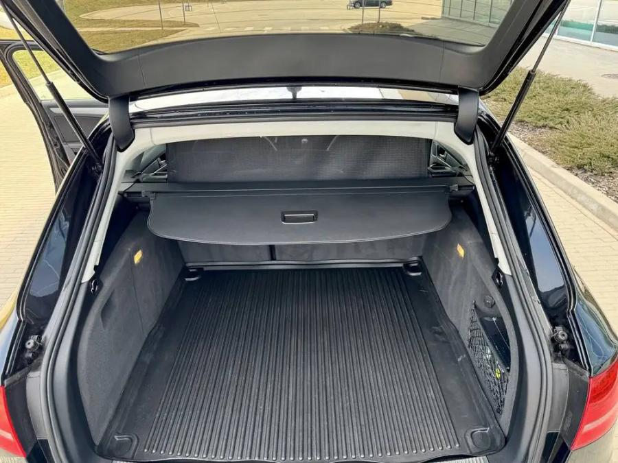 Black Audi A4 2011 in Rezekne, with an engine capacity of 2.00 L and mileage of 297 thousand km for 6700 €, photo 13 on AUTOMOTO.COM.LV