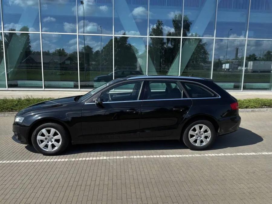 Black Audi A4 2011 in Rezekne, with an engine capacity of 2.00 L and mileage of 311 thousand km for 6300 €, photo 9 on AUTOMOTO.COM.LV