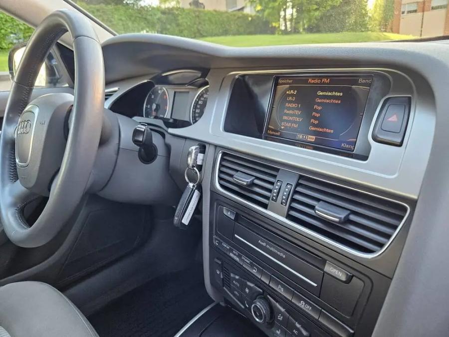 Melns Audi A4 2011 Jēkabpils, ar dzinēja tilpumu 2.00 L un nobraukumu 284 tūkst. km par 6290 €, foto 25 vietnē AUTOMOTO.COM.LV