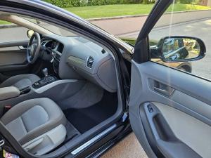 Melns Audi A4 2011 Jēkabpils, ar dzinēja tilpumu 2.00 L un nobraukumu 284 tūkst. km par 6290 €, foto 26 vietnē AUTOMOTO.COM.LV