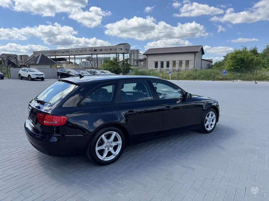 Black Audi A4 2011 in Telschi, with an engine capacity of 1.97 L and mileage of 250 thousand km for 5999 €, photo 8 on AUTOMOTO.COM.LV