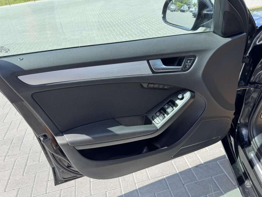 Black Audi A4 2011 in Telschi, with an engine capacity of 1.97 L and mileage of 250 thousand km for 5999 €, photo 21 on AUTOMOTO.COM.LV