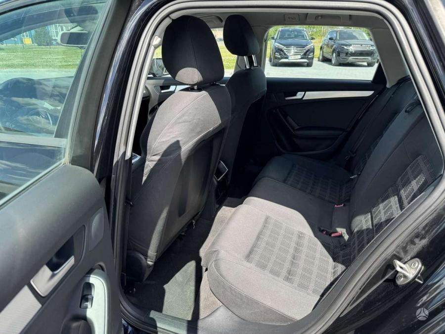 Black Audi A4 2011 in Telschi, with an engine capacity of 1.97 L and mileage of 250 thousand km for 5999 €, photo 23 on AUTOMOTO.COM.LV