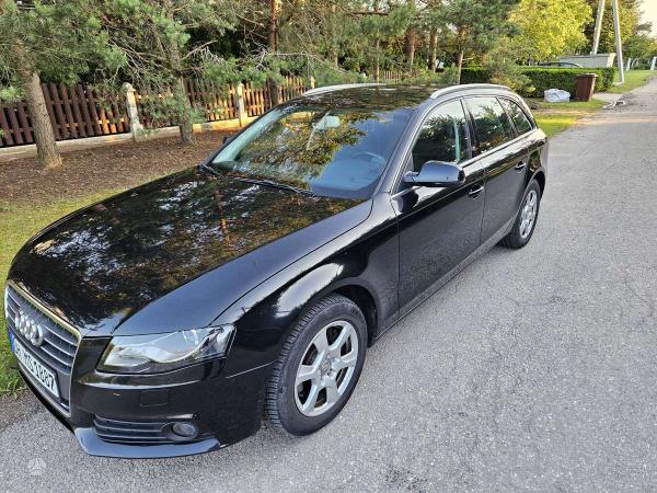 Black Audi A4 2011 in Mazeikiai, with an engine capacity of 2.00 L and mileage of 275 thousand km for 4950 €, photo 2 on AUTOMOTO.COM.LV