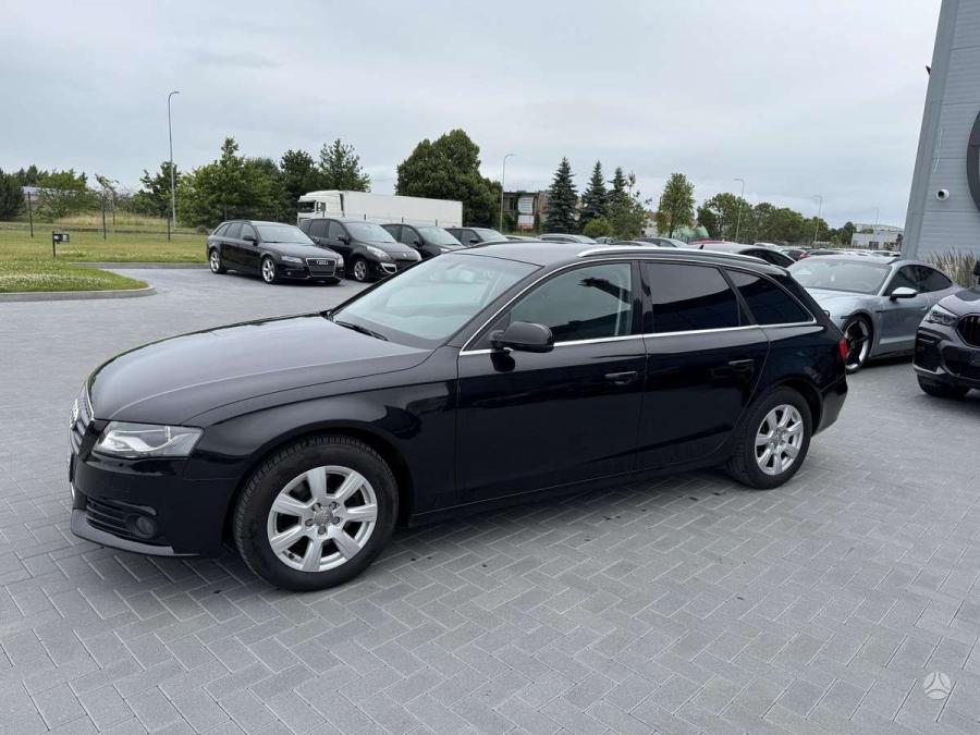 Black Audi A4 2011 in Telschi, with an engine capacity of 1.97 L and mileage of 298 thousand km for 5700 €, photo 3 on AUTOMOTO.COM.LV