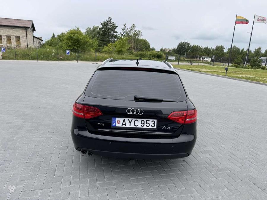 Black Audi A4 2011 in Telschi, with an engine capacity of 1.97 L and mileage of 298 thousand km for 5700 €, photo 6 on AUTOMOTO.COM.LV