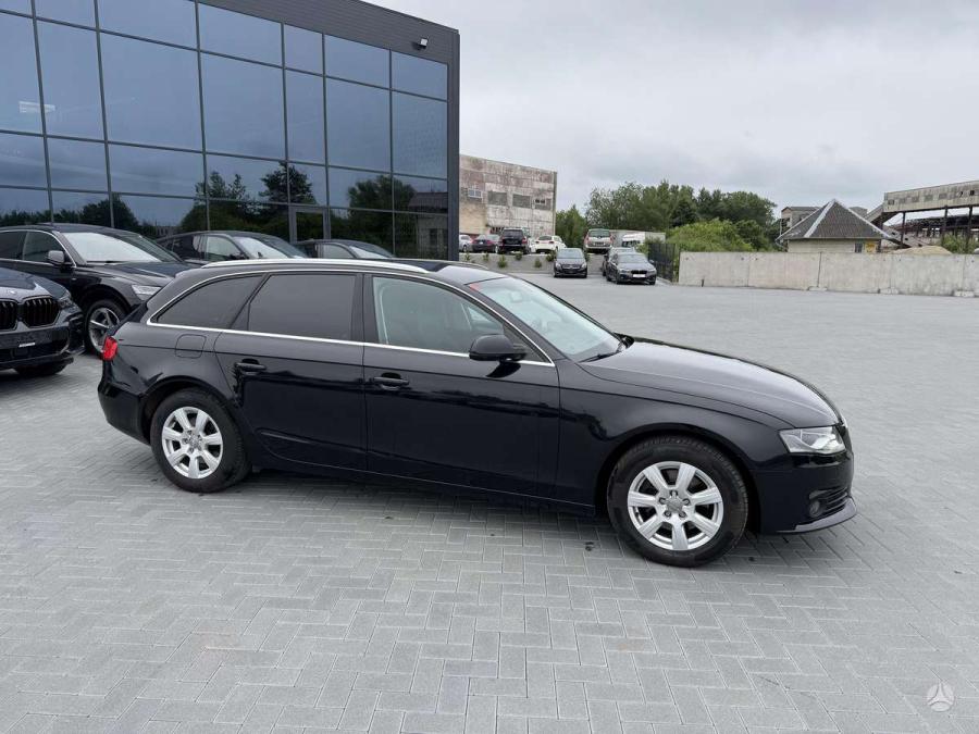 Black Audi A4 2011 in Telschi, with an engine capacity of 1.97 L and mileage of 298 thousand km for 5700 €, photo 9 on AUTOMOTO.COM.LV