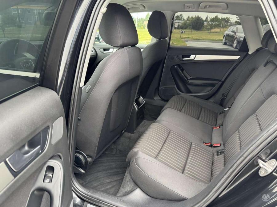 Black Audi A4 2011 in Telschi, with an engine capacity of 1.97 L and mileage of 298 thousand km for 5700 €, photo 21 on AUTOMOTO.COM.LV
