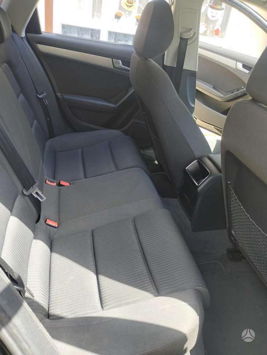 Black Audi A4 2011 in Mazeikiai, with an engine capacity of 1.98 L and mileage of 318 thousand km for 3800 €, photo 13 on AUTOMOTO.COM.LV