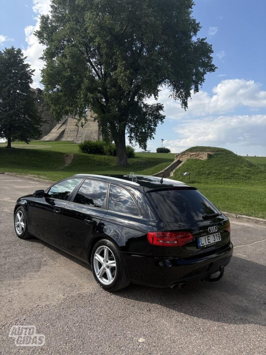 Melns Audi A4 2011 Kauņa, ar dzinēja tilpumu 2.00 L un nobraukumu 349 tūkst. km par 4500 €, foto 1 vietnē AUTOMOTO.COM.LV