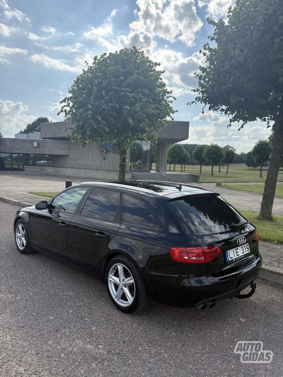 Melns Audi A4 2011 Kauņa, ar dzinēja tilpumu 2.00 L un nobraukumu 349 tūkst. km par 4500 €, foto 7 vietnē AUTOMOTO.COM.LV