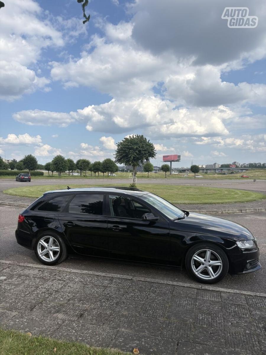 Melns Audi A4 2011 Kauņa, ar dzinēja tilpumu 2.00 L un nobraukumu 349 tūkst. km par 4500 €, foto 8 vietnē AUTOMOTO.COM.LV