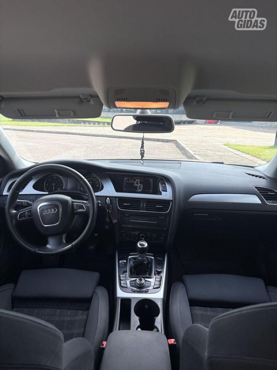 Melns Audi A4 2011 Kauņa, ar dzinēja tilpumu 2.00 L un nobraukumu 349 tūkst. km par 4500 €, foto 12 vietnē AUTOMOTO.COM.LV