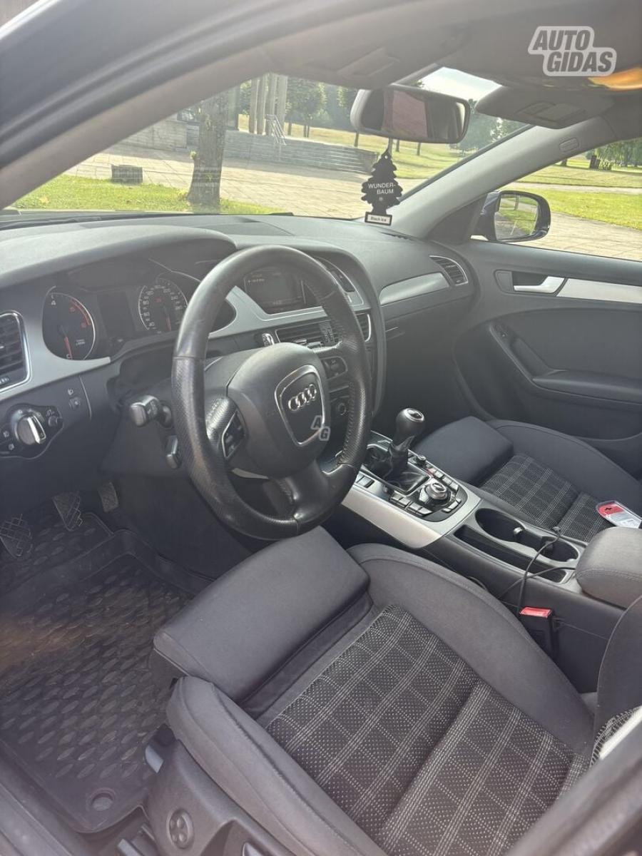 Melns Audi A4 2011 Kauņa, ar dzinēja tilpumu 2.00 L un nobraukumu 349 tūkst. km par 4500 €, foto 13 vietnē AUTOMOTO.COM.LV