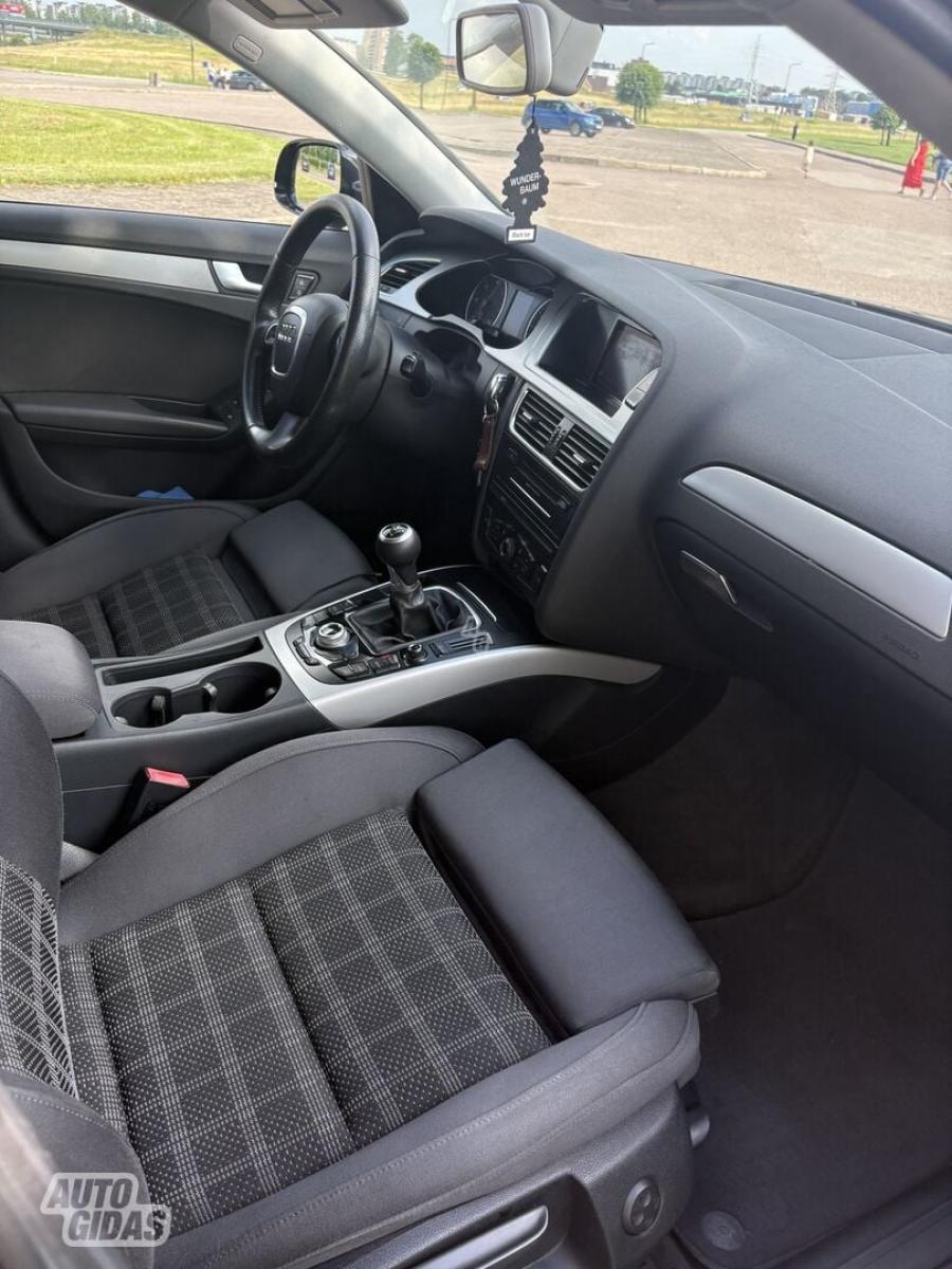 Melns Audi A4 2011 Kauņa, ar dzinēja tilpumu 2.00 L un nobraukumu 349 tūkst. km par 4500 €, foto 14 vietnē AUTOMOTO.COM.LV