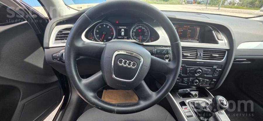 Melns Audi A4 2011 Rīga, ar dzinēja tilpumu 1.80 L un nobraukumu 242 tūkst. km par 5500 €, foto 11 vietnē AUTOMOTO.COM.LV