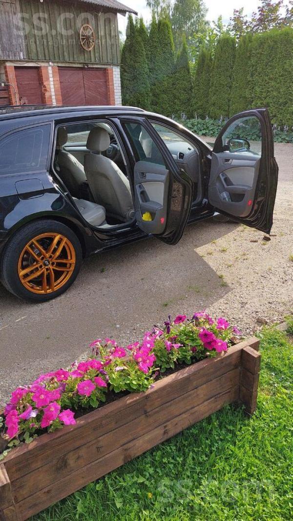 Melns Audi A4 2011 Cēsis, ar dzinēja tilpumu 2.00 L un nobraukumu 0 tūkst. km par 6333 €, foto 10 vietnē AUTOMOTO.COM.LV