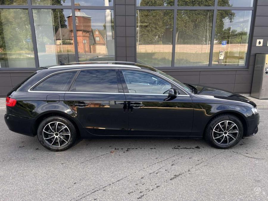 Black Audi A4 2011 in Utena, with an engine capacity of 1.97 L and mileage of 204 thousand km for 5200 €, photo 5 on AUTOMOTO.COM.LV