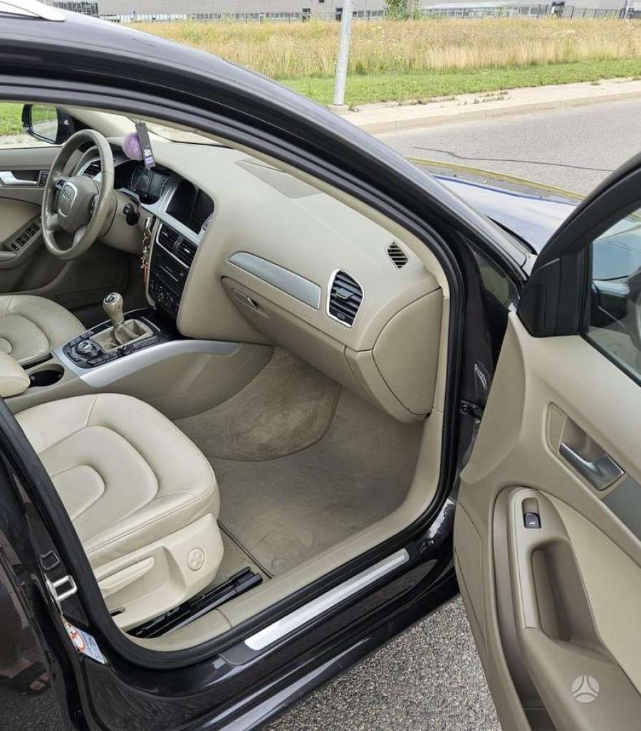 Melns Audi A4 2011 Panevēža, ar dzinēja tilpumu 1.97 L un nobraukumu 387 tūkst. km par 4999 €, foto 11 vietnē AUTOMOTO.COM.LV