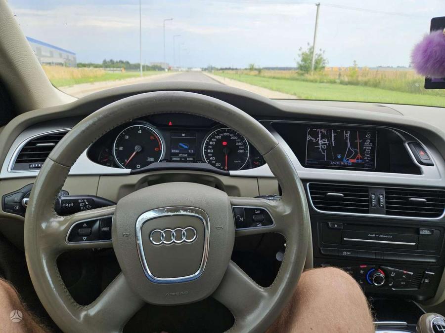 Melns Audi A4 2011 Panevēža, ar dzinēja tilpumu 1.97 L un nobraukumu 387 tūkst. km par 4999 €, foto 15 vietnē AUTOMOTO.COM.LV