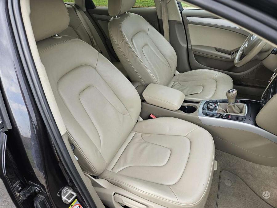 Melns Audi A4 2011 Panevēža, ar dzinēja tilpumu 1.97 L un nobraukumu 387 tūkst. km par 4999 €, foto 16 vietnē AUTOMOTO.COM.LV