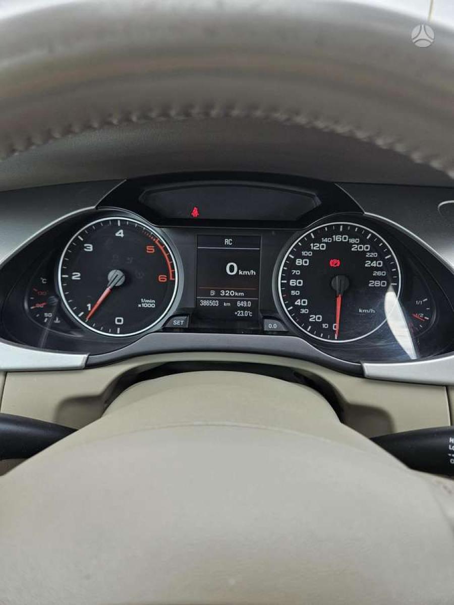 Melns Audi A4 2011 Panevēža, ar dzinēja tilpumu 1.97 L un nobraukumu 387 tūkst. km par 4999 €, foto 17 vietnē AUTOMOTO.COM.LV