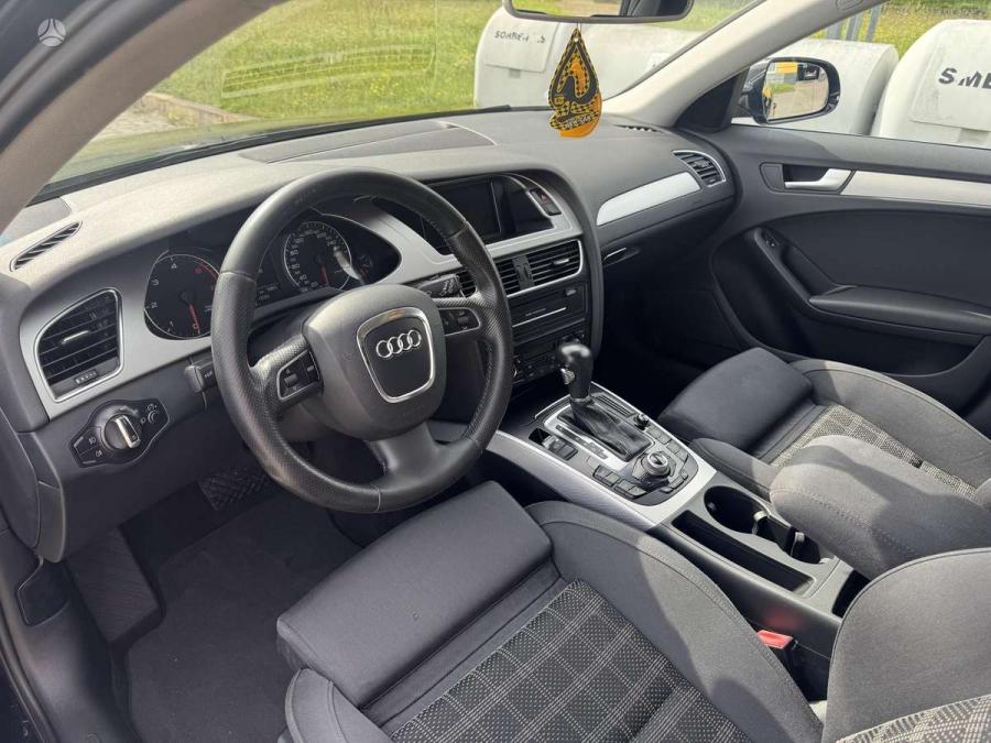 Black Audi A4 2011 in Kaunas, with an engine capacity of 1.97 L and mileage of 283 thousand km for 5650 €, photo 9 on AUTOMOTO.COM.LV