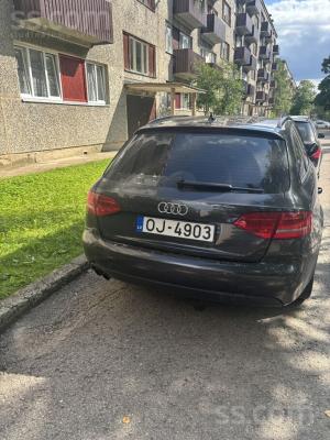 Melns Audi A4 2011 Rēzekne, ar dzinēja tilpumu 2.00 L un nobraukumu 324 tūkst. km par 4200 €, foto 4 vietnē AUTOMOTO.COM.LV