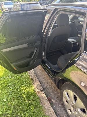 Melns Audi A4 2011 Rēzekne, ar dzinēja tilpumu 2.00 L un nobraukumu 324 tūkst. km par 4200 €, foto 6 vietnē AUTOMOTO.COM.LV