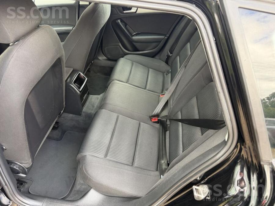 Melns Audi A4 2011 Rēzekne, ar dzinēja tilpumu 2.00 L un nobraukumu 0 tūkst. km par 6250 €, foto 15 vietnē AUTOMOTO.COM.LV