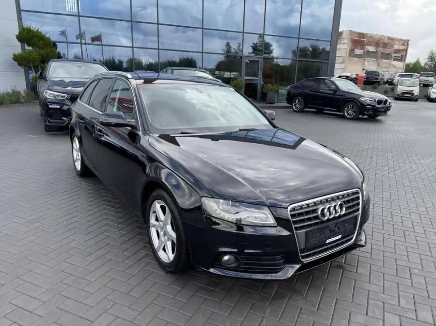 Melns Audi A4 2011 Telšiai, ar dzinēja tilpumu 2.00 L un nobraukumu 259 tūkst. km par 5690 €, foto 1 vietnē AUTOMOTO.COM.LV