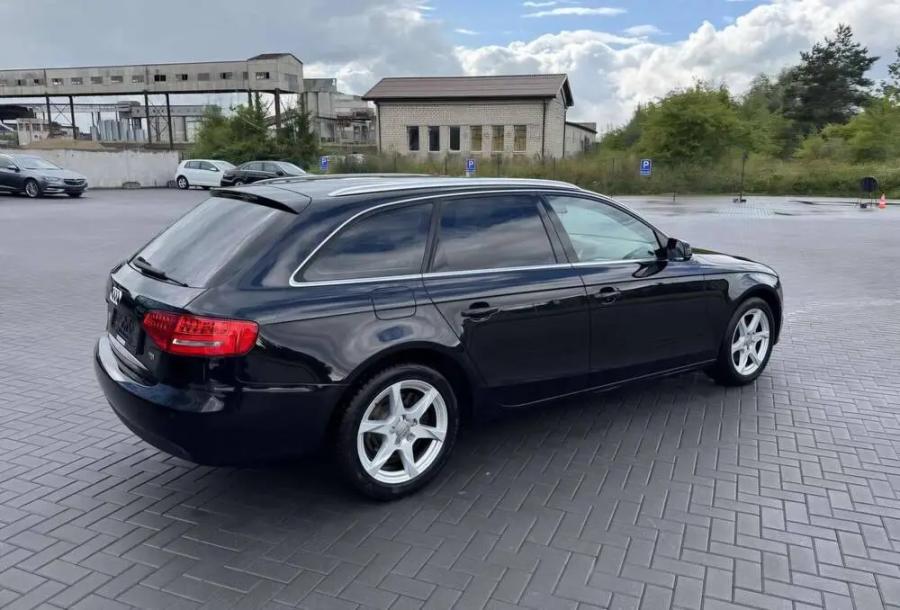 Melns Audi A4 2011 Telšiai, ar dzinēja tilpumu 2.00 L un nobraukumu 259 tūkst. km par 5690 €, foto 10 vietnē AUTOMOTO.COM.LV
