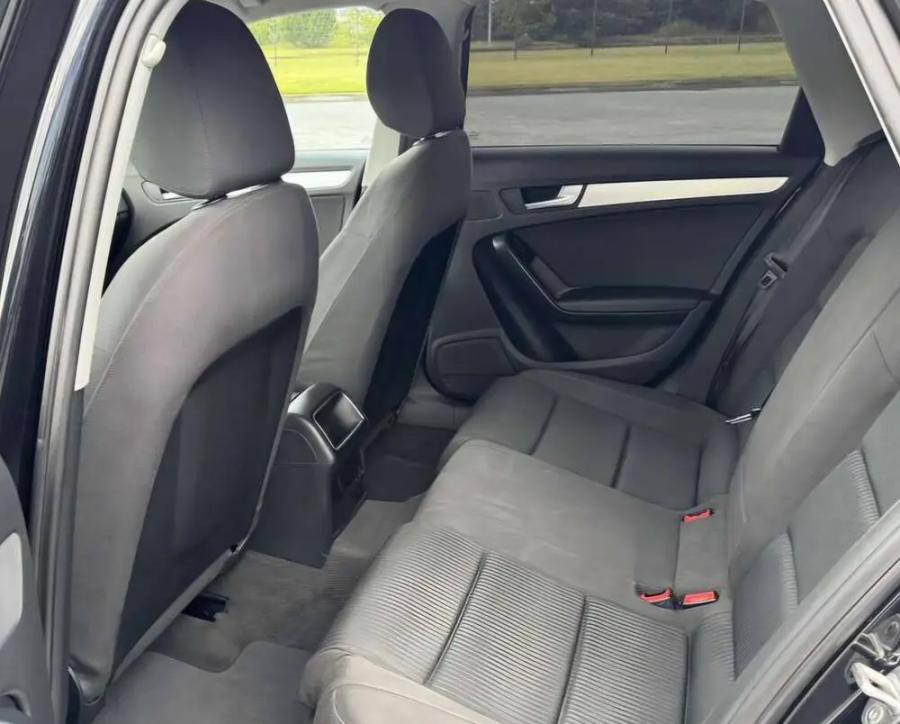 Melns Audi A4 2011 Telšiai, ar dzinēja tilpumu 2.00 L un nobraukumu 259 tūkst. km par 5690 €, foto 15 vietnē AUTOMOTO.COM.LV