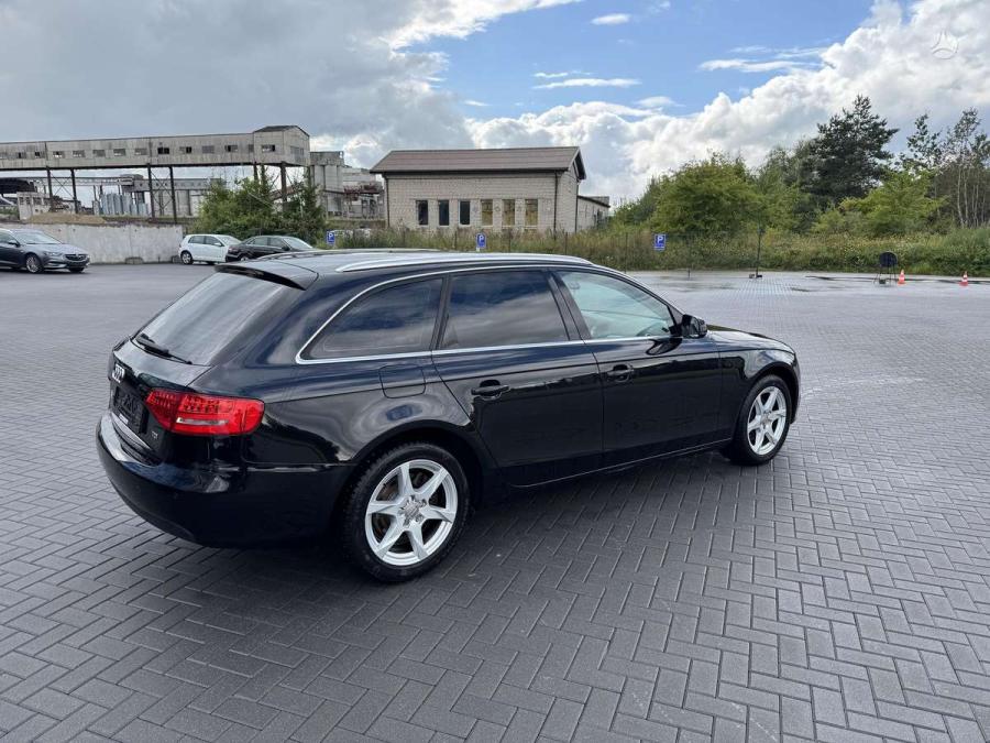 Black Audi A4 2011 in Telschi, with an engine capacity of 1.97 L and mileage of 260 thousand km for 5700 €, photo 8 on AUTOMOTO.COM.LV